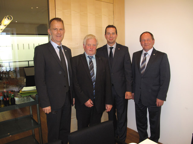 lw-heute.de – HBV im Gespräch mit Wirtschaftsminister Rentsch | HBV im ...